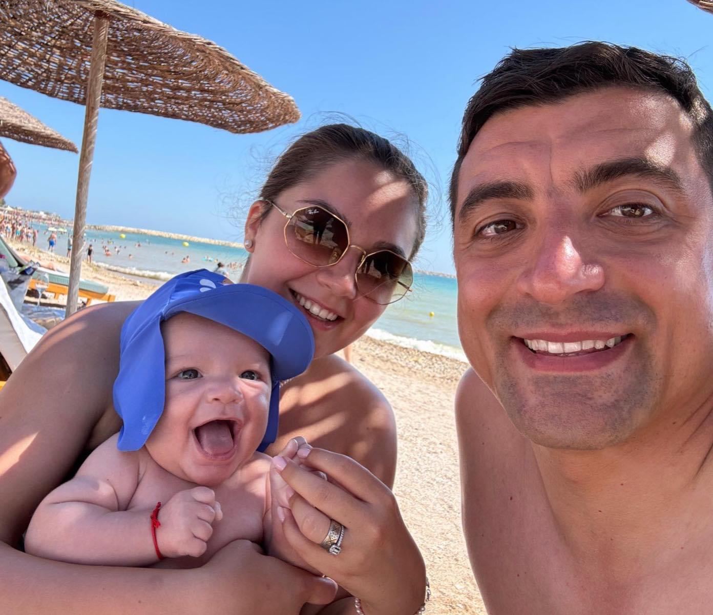 GEORGE SIMION, liderul AUR, concediu la mare | Arges Alert